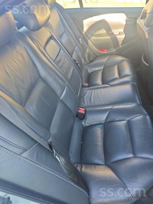 Pelēks Volvo S60 2005 Bauska, ar dzinēja tilpumu 2.40 L un nobraukumu 328 tūkst. km par 2300 €, foto 7 vietnē AUTOMOTO.COM.LV