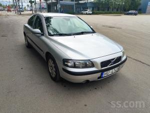 Pelēks Volvo S60 2005 Rīga, ar dzinēja tilpumu 2.40 L un nobraukumu 345 tūkst. km par 1590 €, foto 4 vietnē AUTOMOTO.COM.LV