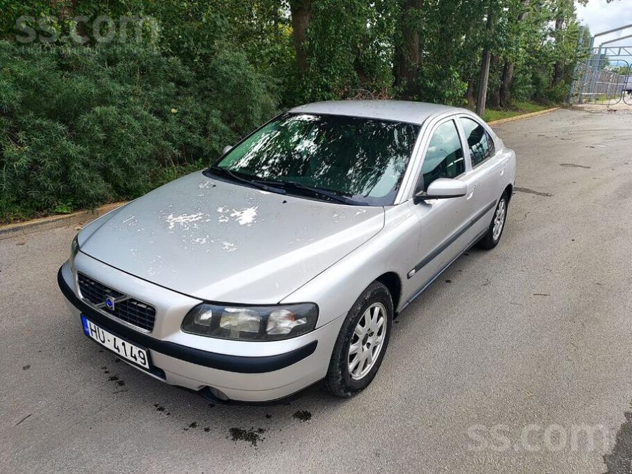 Pelēks Volvo S60 2005 Rīga, ar dzinēja tilpumu 2.40 L un nobraukumu 345 tūkst. km par 1590 €, foto 5 vietnē AUTOMOTO.COM.LV