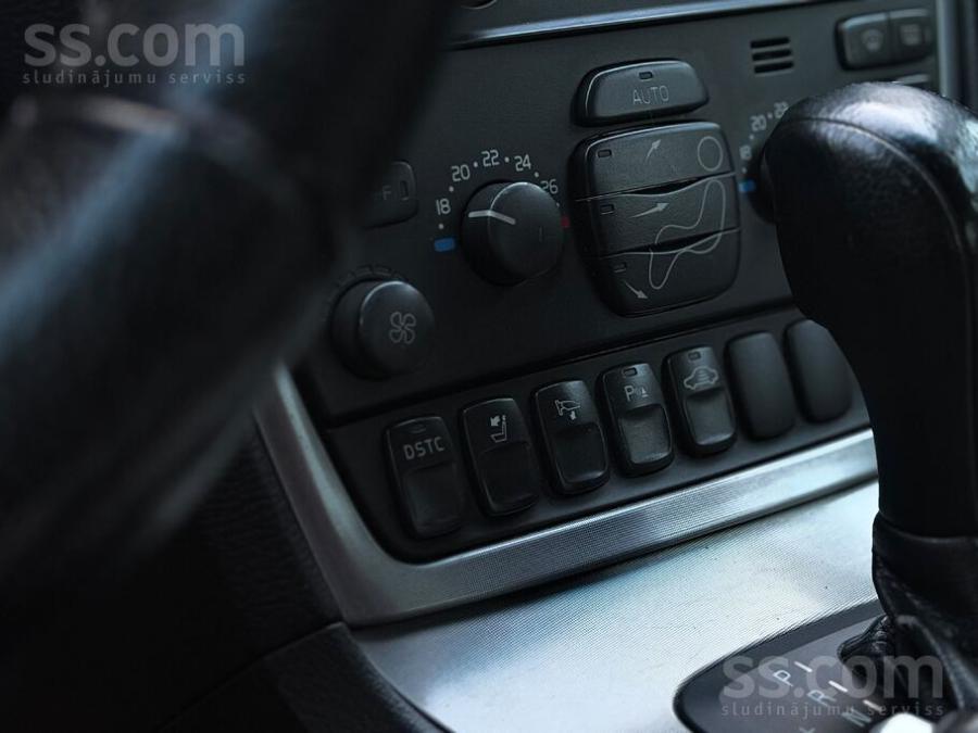 Pelēks Volvo S60 2005 Jūrmala, ar dzinēja tilpumu 2.40 L un nobraukumu 324 tūkst. km par 1450 €, foto 10 vietnē AUTOMOTO.COM.LV
