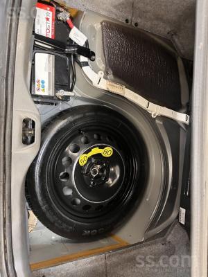 Pelēks Volvo S60 2005 Tukums, ar dzinēja tilpumu 2.40 L un nobraukumu 297 tūkst. km par 2100 €, foto 9 vietnē AUTOMOTO.COM.LV