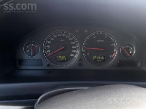 Pelēks Volvo S60 2005 Tukums, ar dzinēja tilpumu 2.40 L un nobraukumu 297 tūkst. km par 2100 €, foto 18 vietnē AUTOMOTO.COM.LV