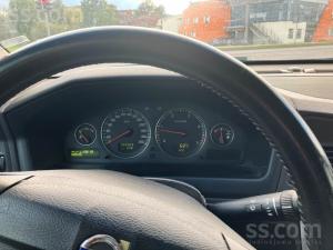 Серый Вольво С60 2005 в Резекне, объемом двигателя 2.40 л и пробегом 286 тыс. км за 1500 €, фото 6 на AUTOMOTO.COM.LV