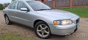 Pelēks Volvo S60 2005 Daugavpils, ar dzinēja tilpumu 2.40 L un nobraukumu 285 tūkst. km par 1550 €, foto 6 vietnē AUTOMOTO.COM.LV