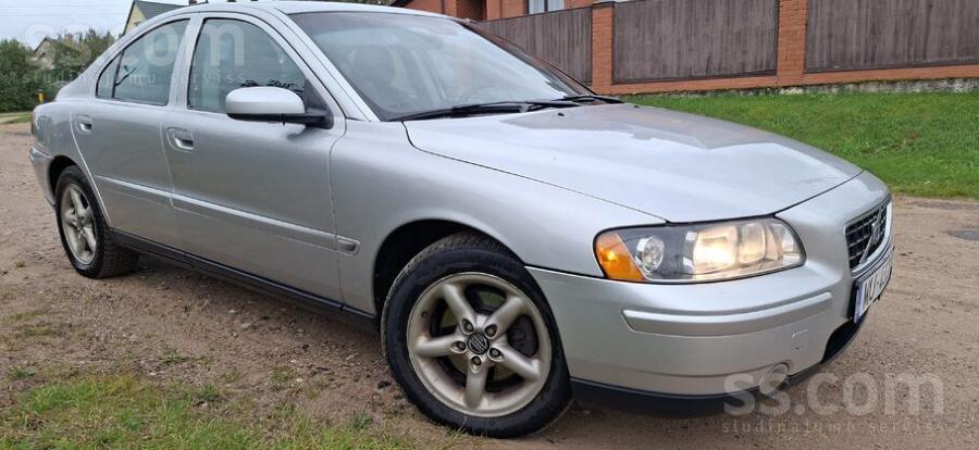 Pelēks Volvo S60 2005 Daugavpils, ar dzinēja tilpumu 2.40 L un nobraukumu 285 tūkst. km par 1550 €, foto 6 vietnē AUTOMOTO.COM.LV