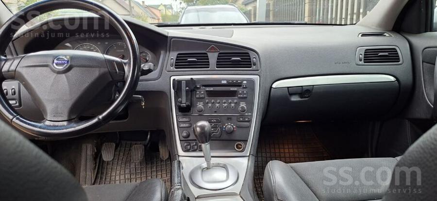 Pelēks Volvo S60 2005 Daugavpils, ar dzinēja tilpumu 2.40 L un nobraukumu 285 tūkst. km par 1550 €, foto 22 vietnē AUTOMOTO.COM.LV