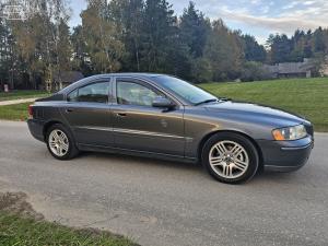 Pelēks Volvo S60 2005 Viļņa, ar dzinēja tilpumu 2.40 L un nobraukumu 319 tūkst. km par 1700 €, foto 9 vietnē AUTOMOTO.COM.LV
