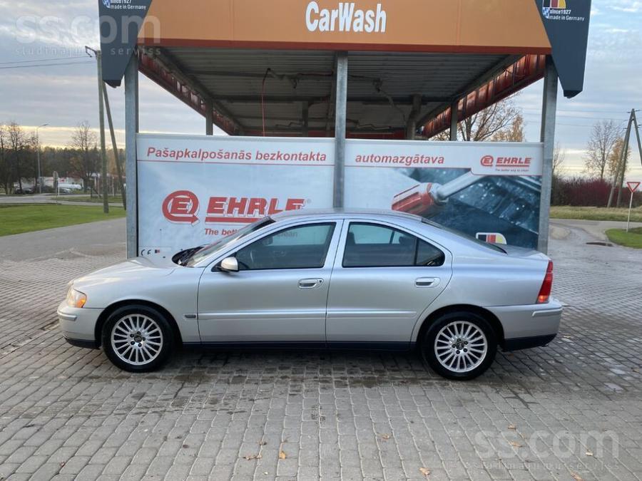 Grey Volvo S60 2005 in Balvi, with an engine capacity of 2.40 L and mileage of 311 thousand km for 3160 €, photo 3 on AUTOMOTO.COM.LV