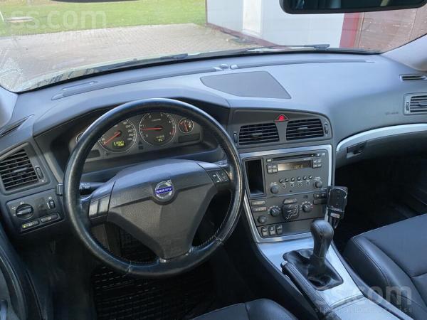 Pelēks Volvo S60 2005 Balvi, ar dzinēja tilpumu 2.40 L un nobraukumu 311 tūkst. km par 3160 €, foto 10 vietnē AUTOMOTO.COM.LV
