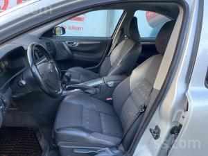 Grey Volvo S60 2005 in Balvi, with an engine capacity of 2.40 L and mileage of 311 thousand km for 3160 €, photo 12 on AUTOMOTO.COM.LV