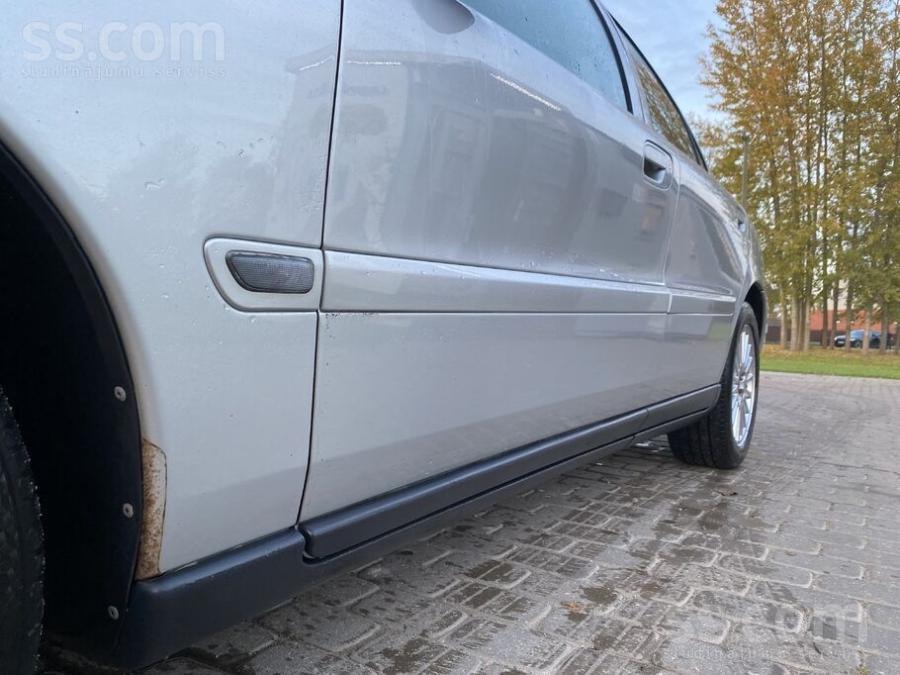 Grey Volvo S60 2005 in Balvi, with an engine capacity of 2.40 L and mileage of 311 thousand km for 3160 €, photo 17 on AUTOMOTO.COM.LV