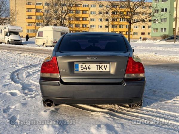 Grey Volvo S60 2006 in Tallinn, with an engine capacity of 2.40 L and mileage of 0 thousand km for 1999 €, photo 6 on AUTOMOTO.COM.LV