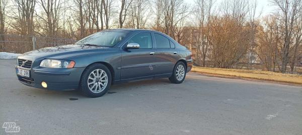 Grey Volvo S60 2006 in Kupiskis, with an engine capacity of 2.40 L and mileage of 372 thousand km for 1850 €, photo 1 on AUTOMOTO.COM.LV