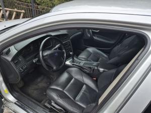 Grey Volvo S60 2006 in Vilkaviskis, with an engine capacity of 2.40 L and mileage of 261 thousand km for 1700 €, photo 12 on AUTOMOTO.COM.LV