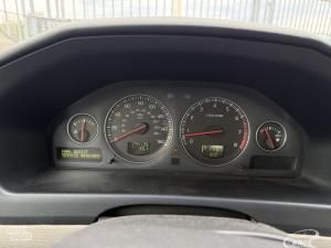 Серый Вольво С60 2006 в Авиженяй, объемом двигателя 2.40 л и пробегом 280 тыс. км за 1800 €, фото 19 на AUTOMOTO.COM.LV