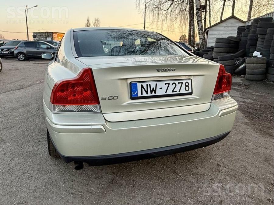 Grey Volvo S60 2006 in Riga, with an engine capacity of 2.40 L and mileage of 0 thousand km for 3550 €, photo 6 on AUTOMOTO.COM.LV