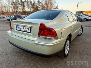 Grey Volvo S60 2006 in Riga, with an engine capacity of 2.40 L and mileage of 0 thousand km for 3550 €, photo 7 on AUTOMOTO.COM.LV