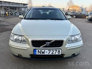 Grey Volvo S60 2006 in Riga, with an engine capacity of 2.40 L and mileage of 0 thousand km for 3550 €, photo 10 on AUTOMOTO.COM.LV