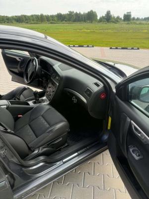 Pelēks Volvo S60 2006 Šauļi, ar dzinēja tilpumu 2.40 L un nobraukumu 220 tūkst. km par 1650 €, foto 8 vietnē AUTOMOTO.COM.LV