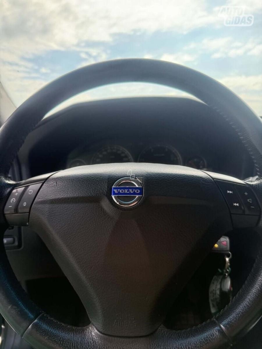 Pelēks Volvo S60 2006 Šauļi, ar dzinēja tilpumu 2.40 L un nobraukumu 220 tūkst. km par 1650 €, foto 11 vietnē AUTOMOTO.COM.LV