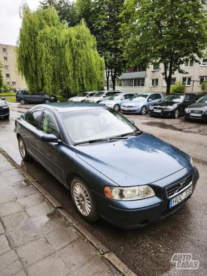 Grey Volvo S60 2006 in Kaunas, with an engine capacity of 2.40 L and mileage of 265 thousand km for 650 €, photo  on AUTOMOTO.COM.LV