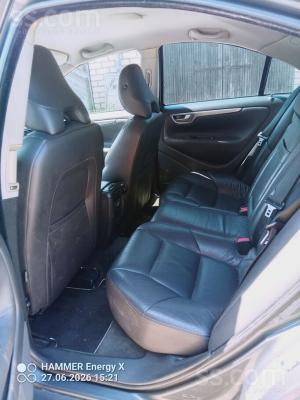 Grey Volvo S60 2006 in Saldus, with an engine capacity of 2.40 L and mileage of 301 thousand km for 2500 €, photo 10 on AUTOMOTO.COM.LV