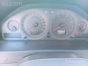 Grey Volvo S60 2006 in Saldus, with an engine capacity of 2.40 L and mileage of 301 thousand km for 2500 €, photo 15 on AUTOMOTO.COM.LV