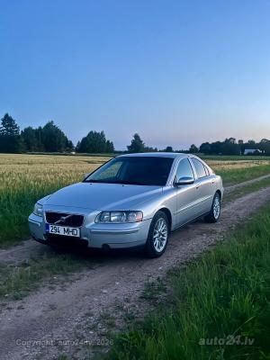 Grey Volvo S60 2006 in Tallinn, with an engine capacity of 2.40 L and mileage of 395 thousand km for 2800 €, photo  on AUTOMOTO.COM.LV