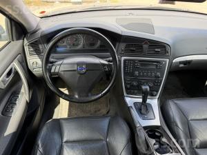 Pelēks Volvo S60 2006 Rīga, ar dzinēja tilpumu 2.40 L un nobraukumu 350 tūkst. km par 2450 €, foto 4 vietnē AUTOMOTO.COM.LV