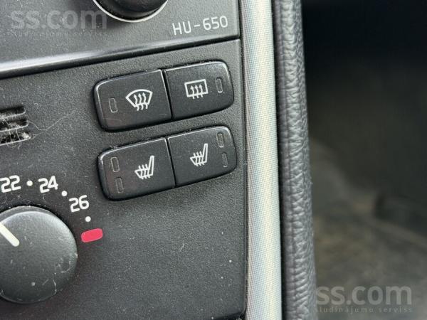 Grey Volvo S60 2006 in Riga, with an engine capacity of 2.40 L and mileage of 350 thousand km for 2450 €, photo 7 on AUTOMOTO.COM.LV