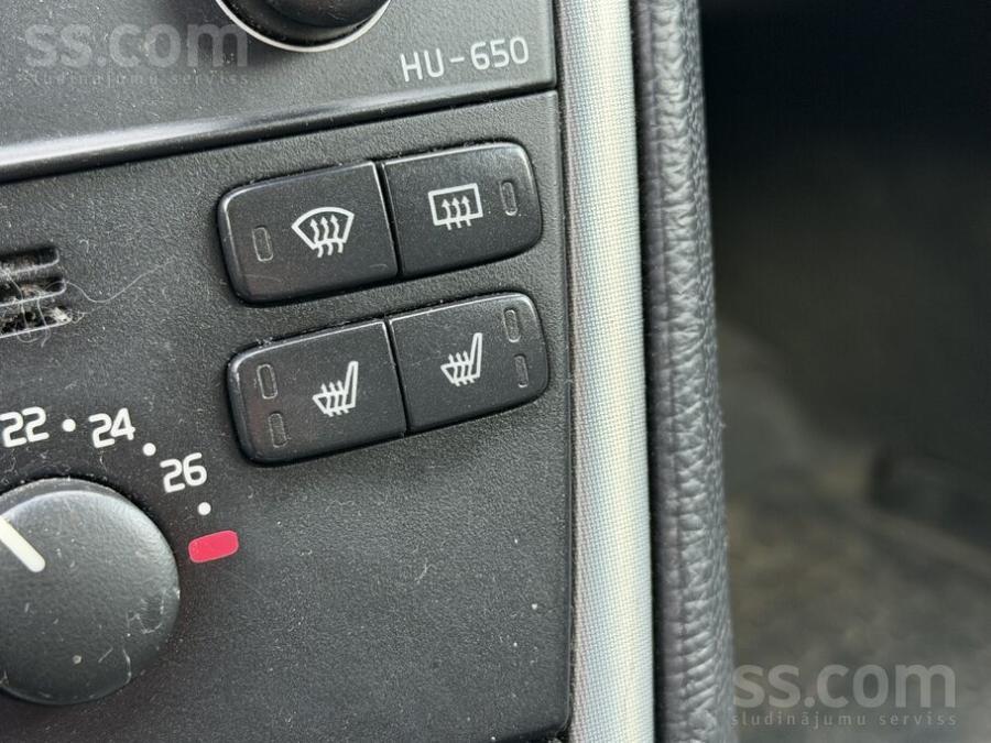 Pelēks Volvo S60 2006 Rīga, ar dzinēja tilpumu 2.40 L un nobraukumu 350 tūkst. km par 2450 €, foto 8 vietnē AUTOMOTO.COM.LV
