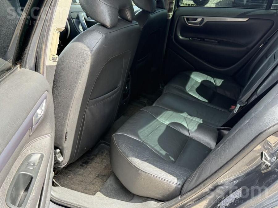 Pelēks Volvo S60 2006 Rīga, ar dzinēja tilpumu 2.40 L un nobraukumu 350 tūkst. km par 2450 €, foto 10 vietnē AUTOMOTO.COM.LV