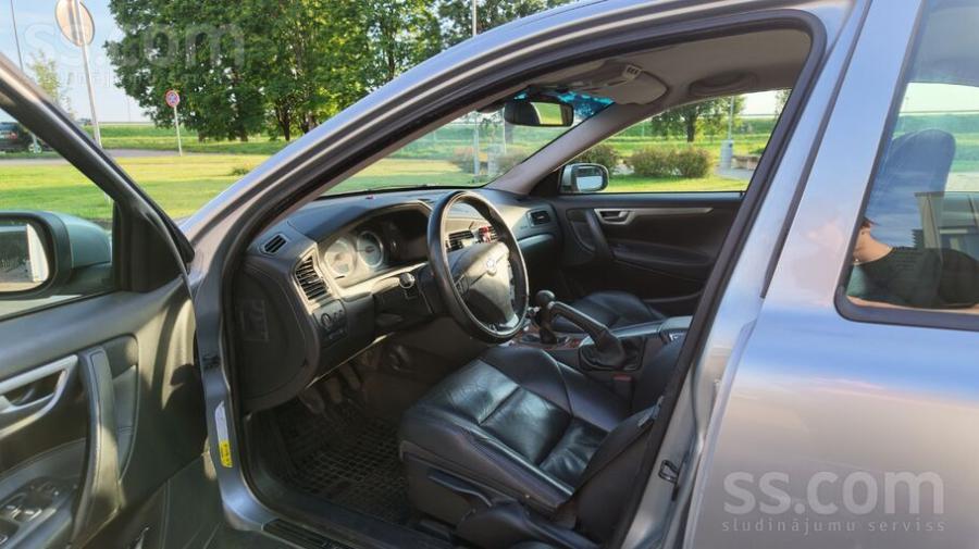 Pelēks Volvo S60 2006 Daugavpils, ar dzinēja tilpumu 2.40 L un nobraukumu 312 tūkst. km par 2500 €, foto 7 vietnē AUTOMOTO.COM.LV