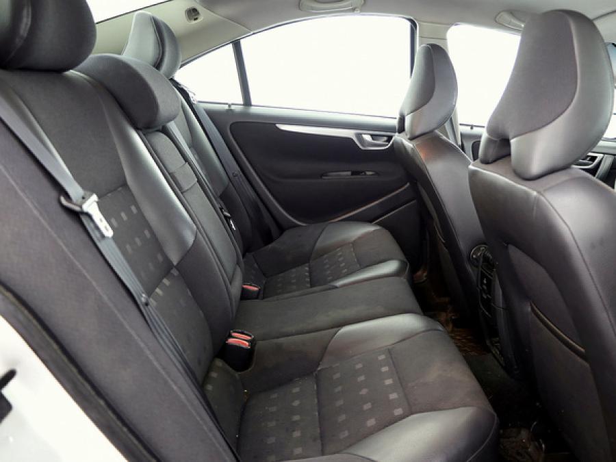 Pelēks Volvo S60 2006 Tallina, ar dzinēja tilpumu 2.40 L un nobraukumu 322 tūkst. km par 699 €, foto 8 vietnē AUTOMOTO.COM.LV
