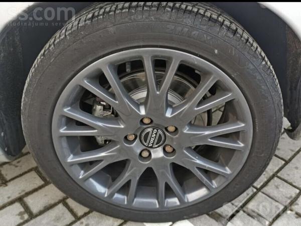 Pelēks Volvo S60 2006 Rīga, ar dzinēja tilpumu 2.40 L un nobraukumu 395 tūkst. km par 3200 €, foto 7 vietnē AUTOMOTO.COM.LV
