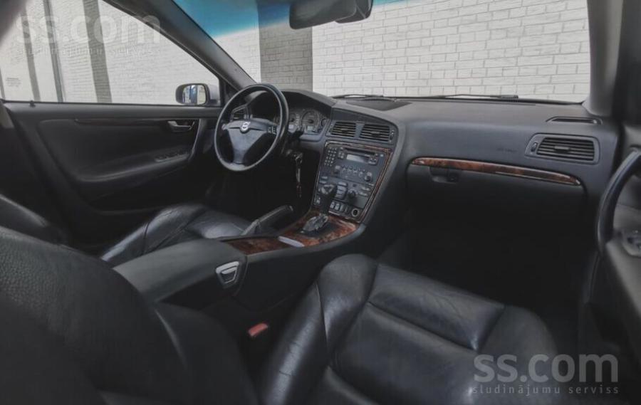 Pelēks Volvo S60 2006 Rīga, ar dzinēja tilpumu 2.40 L un nobraukumu 395 tūkst. km par 3200 €, foto 10 vietnē AUTOMOTO.COM.LV
