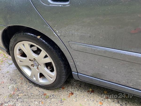Pelēks Volvo S60 2006 Tallina, ar dzinēja tilpumu 2.40 L un nobraukumu 352 tūkst. km par 3500 €, foto 5 vietnē AUTOMOTO.COM.LV