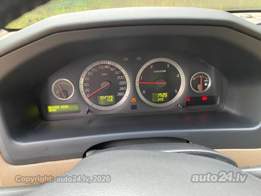 Pelēks Volvo S60 2006 Tallina, ar dzinēja tilpumu 2.40 L un nobraukumu 352 tūkst. km par 3500 €, foto 13 vietnē AUTOMOTO.COM.LV