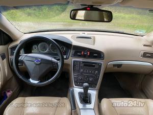 Pelēks Volvo S60 2006 Tallina, ar dzinēja tilpumu 2.40 L un nobraukumu 352 tūkst. km par 3500 €, foto 15 vietnē AUTOMOTO.COM.LV