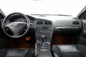 Grey Volvo S60 2006 in Tallinn, with an engine capacity of 2.00 L and mileage of 249 thousand km for 1599 €, photo 6 on AUTOMOTO.COM.LV