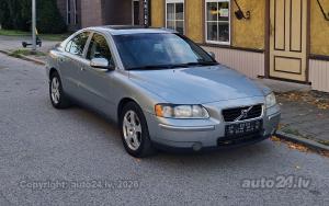 Pelēks Volvo S60 2006 Paide, ar dzinēja tilpumu 2.40 L un nobraukumu 281 tūkst. km par 4150 €, foto 5 vietnē AUTOMOTO.COM.LV