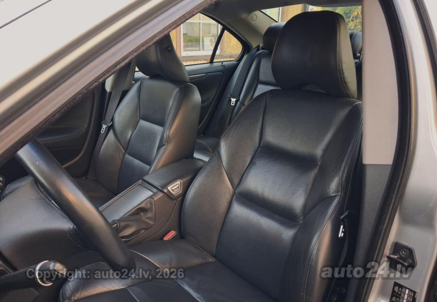 Pelēks Volvo S60 2006 Paide, ar dzinēja tilpumu 2.40 L un nobraukumu 281 tūkst. km par 4150 €, foto 9 vietnē AUTOMOTO.COM.LV