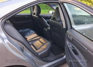 Pelēks Volvo S60 2006 Paide, ar dzinēja tilpumu 2.40 L un nobraukumu 281 tūkst. km par 4150 €, foto 12 vietnē AUTOMOTO.COM.LV