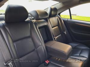 Pelēks Volvo S60 2006 Paide, ar dzinēja tilpumu 2.40 L un nobraukumu 281 tūkst. km par 4150 €, foto 13 vietnē AUTOMOTO.COM.LV