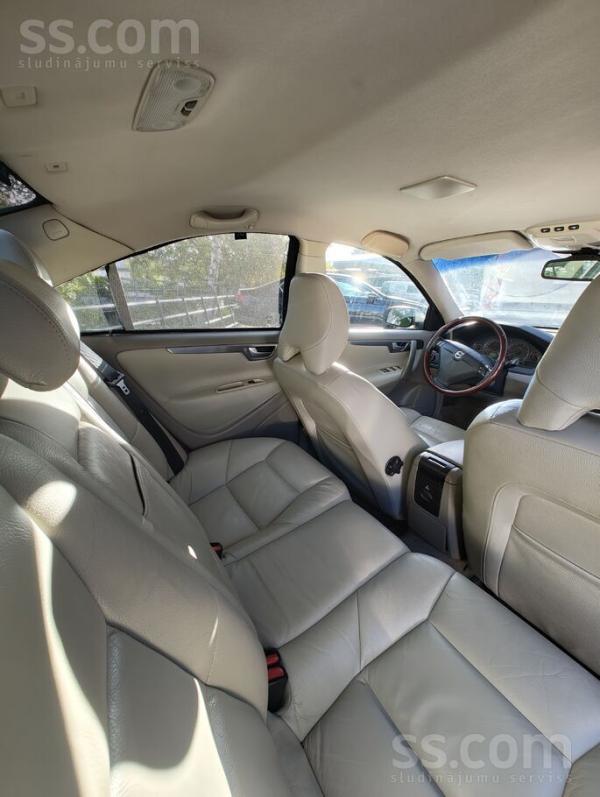Volvo S60 2006 Rīga vietnē Pelēks Volvo S60 2006 Rīga, ar dzinēja tilpumu 2.40 L un nobraukumu 278 tūkst. km par 3200 €, foto 9 vietnē AUTOMOTO.COM.LV