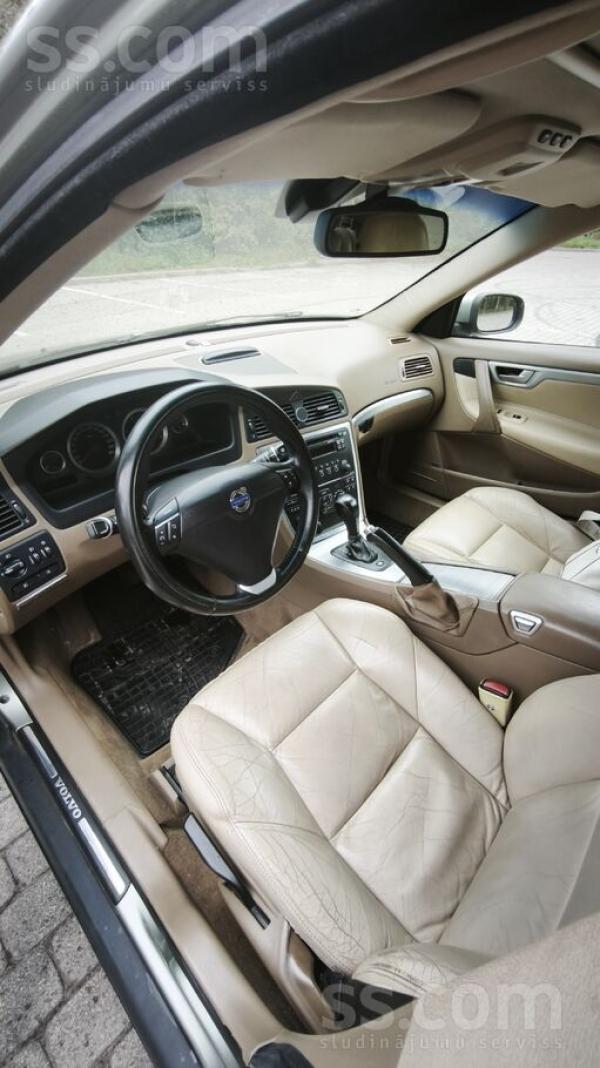 Pelēks Volvo S60 2006 Rīga, ar dzinēja tilpumu 2.40 L un nobraukumu 313 tūkst. km par 3200 €, foto 4 vietnē AUTOMOTO.COM.LV