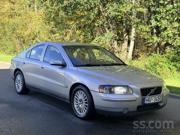 Серый Вольво С60 2006 в Рига, объемом двигателя 2.40 л и пробегом 480 тыс. км за 1500 €, фото 1 на AUTOMOTO.COM.LV