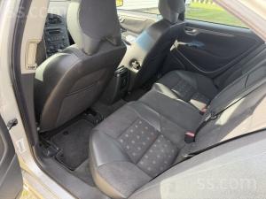 Grey Volvo S60 2006 in Gulbene, with an engine capacity of 2.40 L and mileage of 305 thousand km for 3150 €, photo 6 on AUTOMOTO.COM.LV