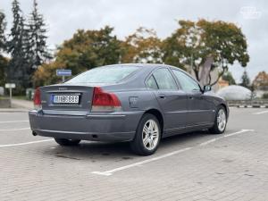Серый Вольво С60 2006 в Укмерге, объемом двигателя 2.40 л и пробегом 472 тыс. км за 980 €, фото 3 на AUTOMOTO.COM.LV