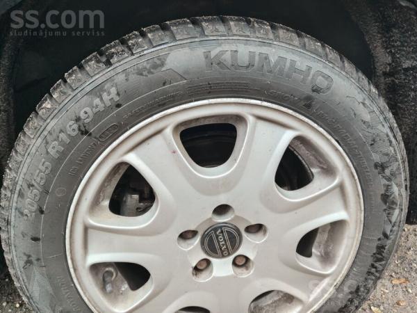 Grey Volvo S60 2006 in Jelgava, with an engine capacity of 2.40 L and mileage of 339 thousand km for 1500 €, photo 7 on AUTOMOTO.COM.LV